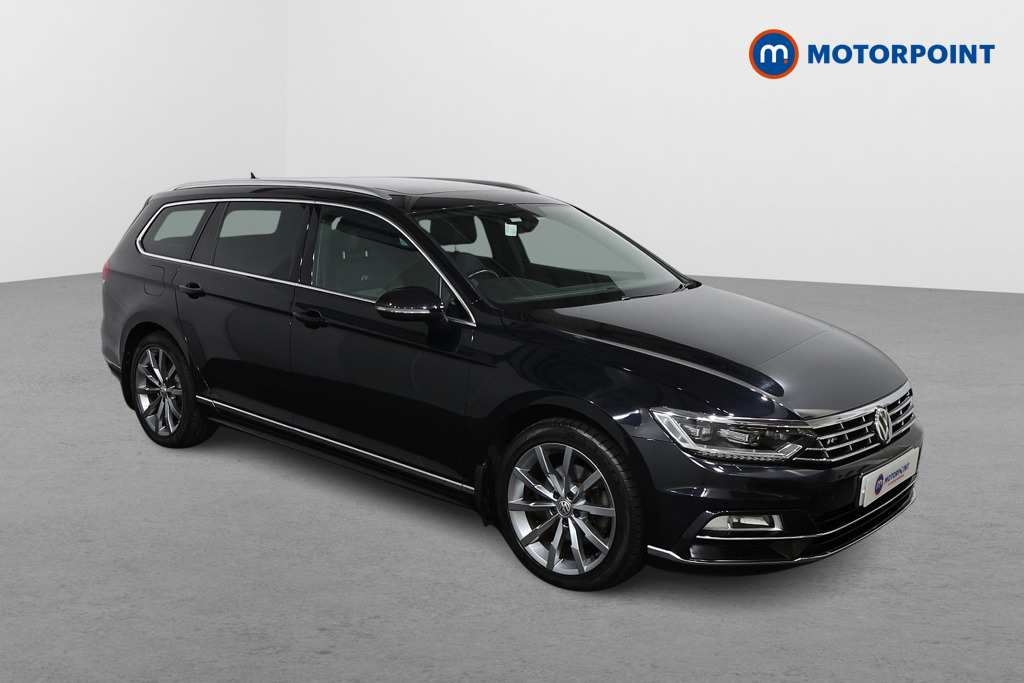 Volkswagen Passat review | Auto Express