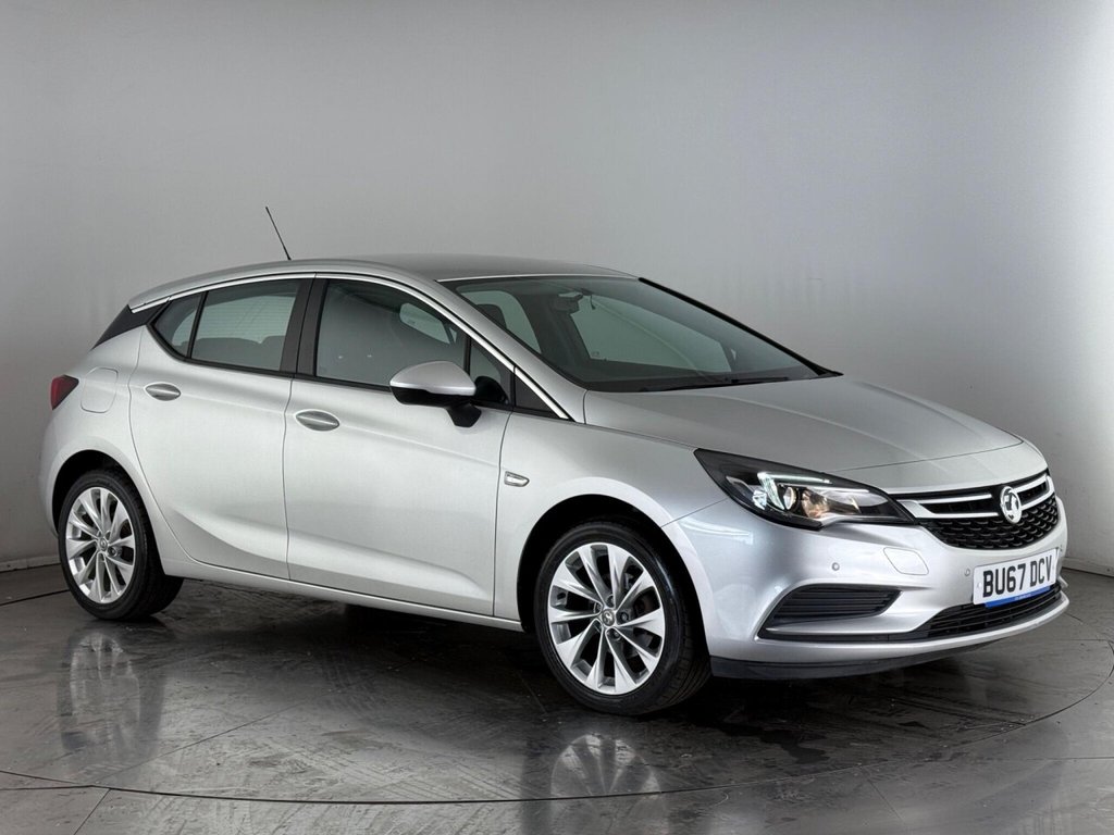 Vauxhall Astra review | Auto Express